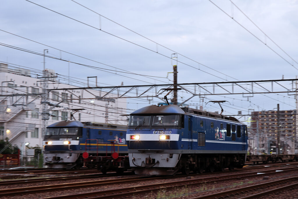 EF210-110 | TRAVAIR Railway Photograph