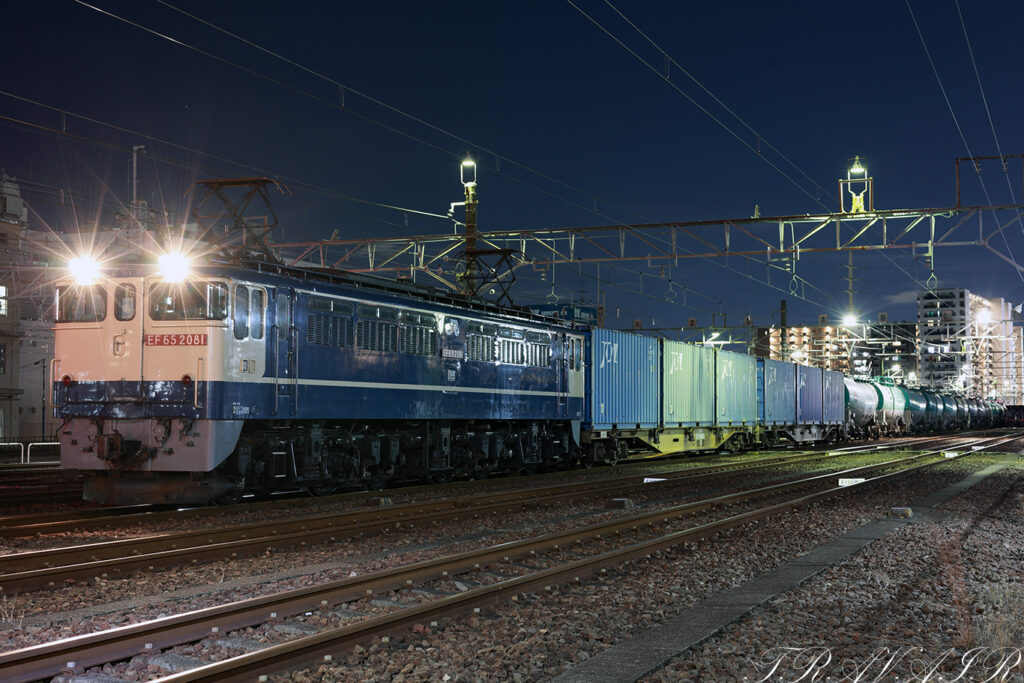 (12/14)EF65-2081の5971レ | TRAVAIR Railway Photograph